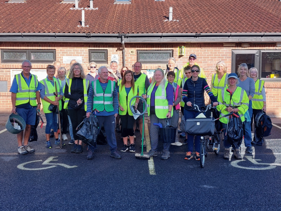 Brockenhurst Community Clean-up - Modern Magazines